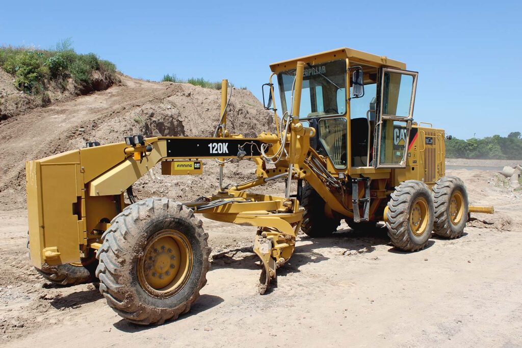 Moto niveladora CAT 120K – DASA – Ingeniería y Servicios